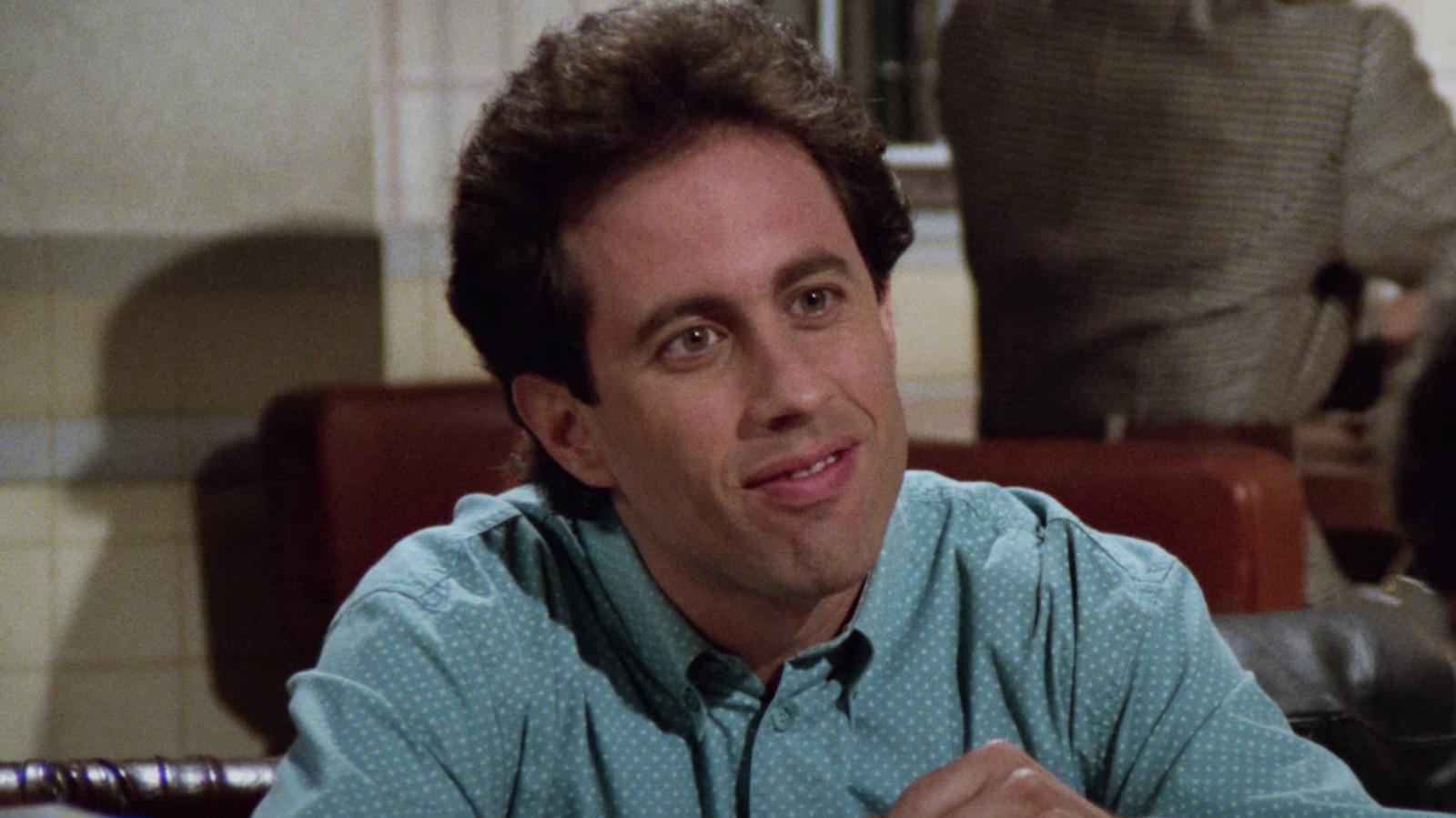 5 Timeless '90s Sitcoms That Still Make Us Laugh