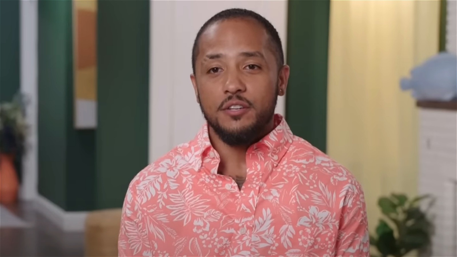 90 Day Fiancé: Legal Docs Regarding Gabe's Transition Cause Wedding Stall