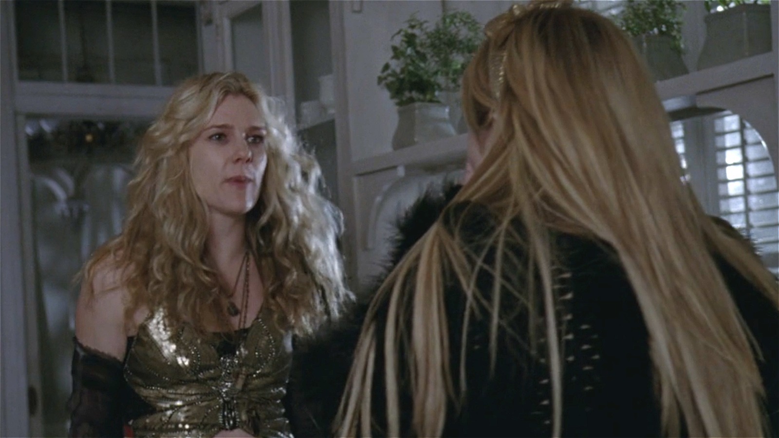 AHS Fans Can't Help But Love This Coven Fight Between Misty And Madison