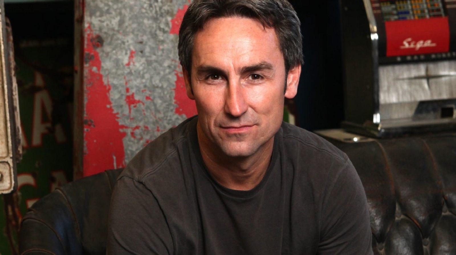 American Pickers' Mike Wolfe Spent $425 On An Isinglass Desk Lamp