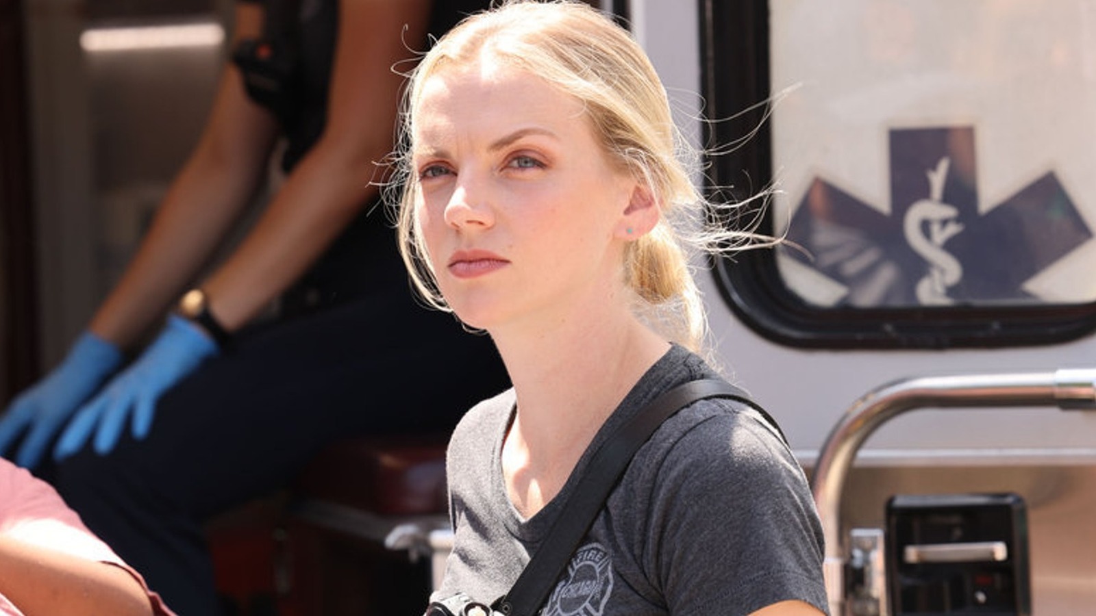 Chicago Fire Fans Have A Major Sanitary Issue With The Series' Medics