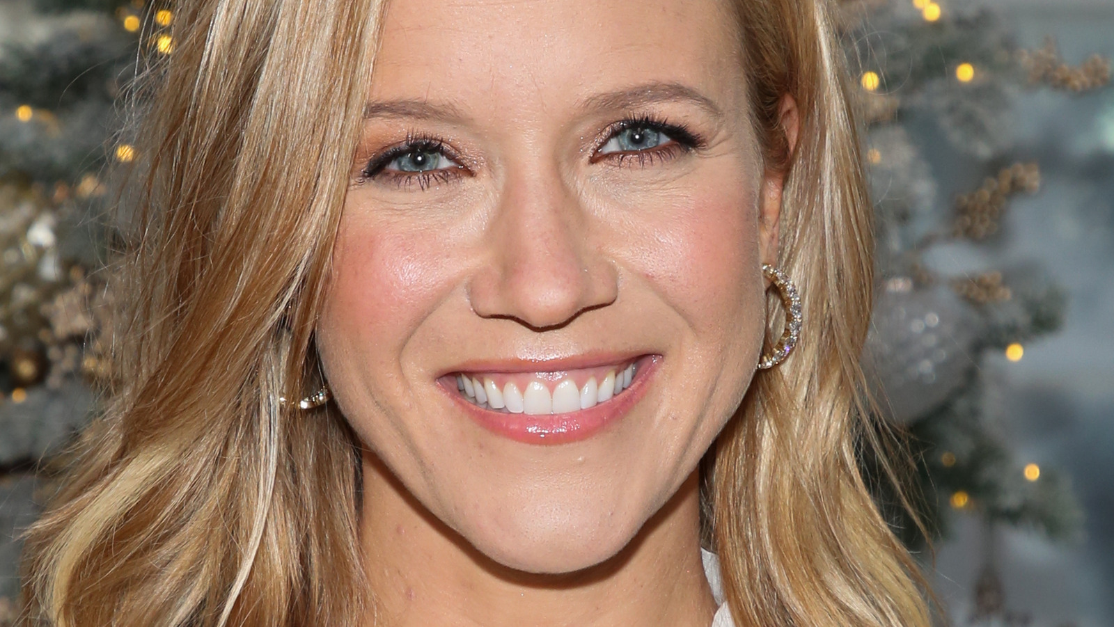 Chicago Med Fans See A Potential Relationship Blossoming Between Asher ...