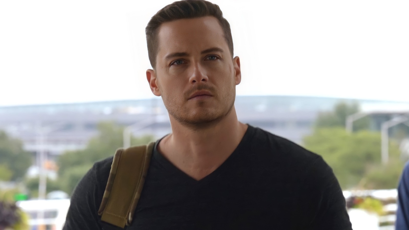 Chicago PD's Marina Squerciati Toys With Fans By Teasing Jay Halstead ...