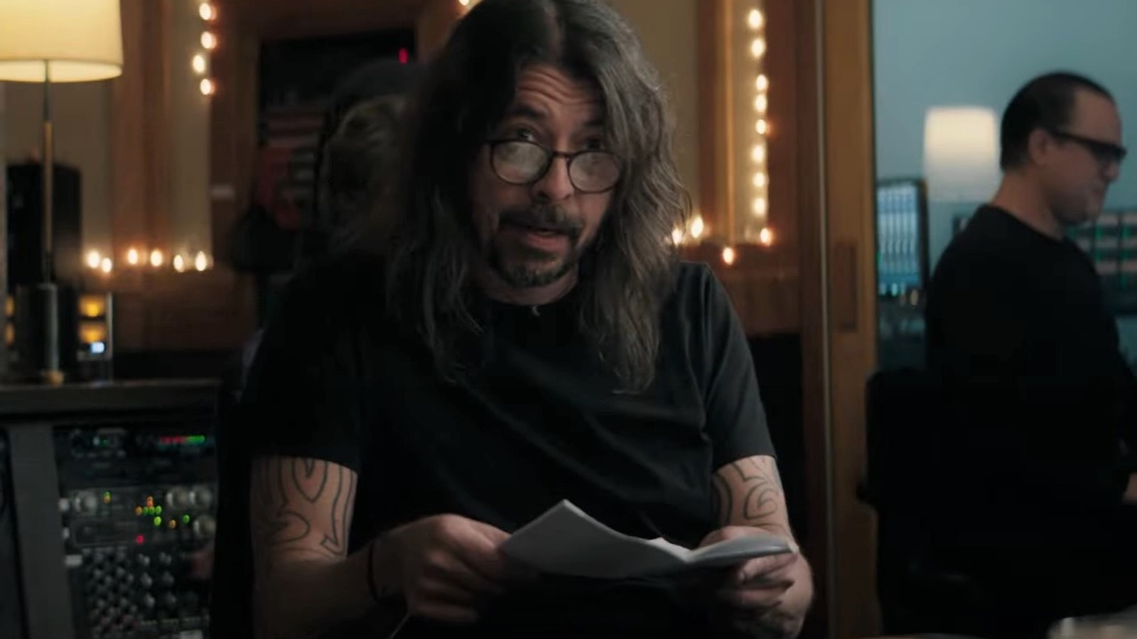 Dave Grohl Warms Up For Crown Royal's Super Bowl Commercials In These ...