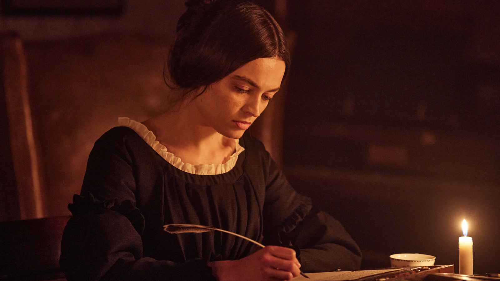 Emma Mackey Addresses Emily's Inaccuracies & Bronte Fan Complaints ...