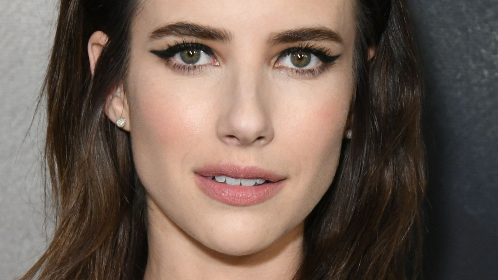 Emma Roberts No Makeup