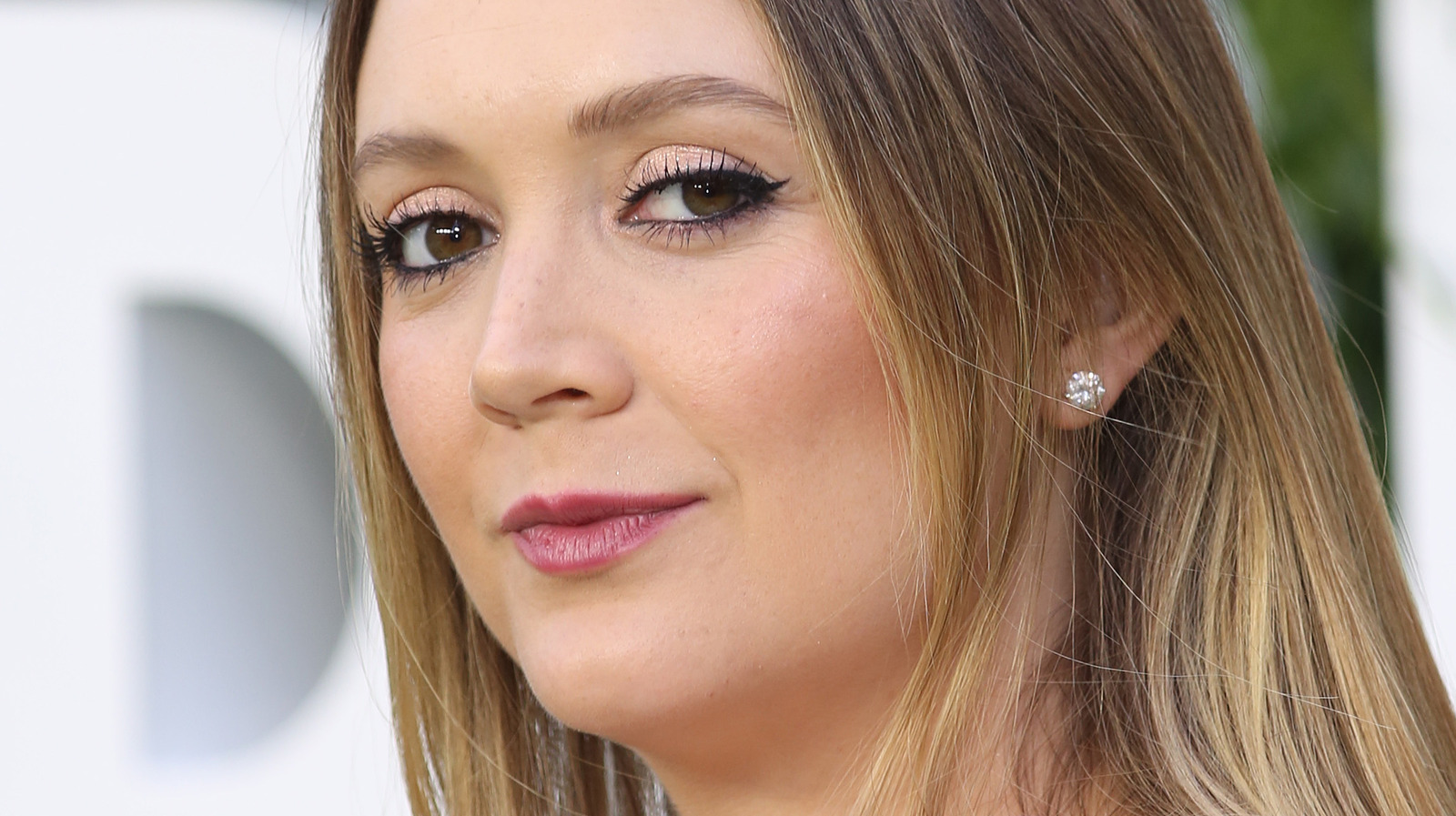 Fans Are Loving The Subtle Relationship Hint Between Hannah And Adam In ...