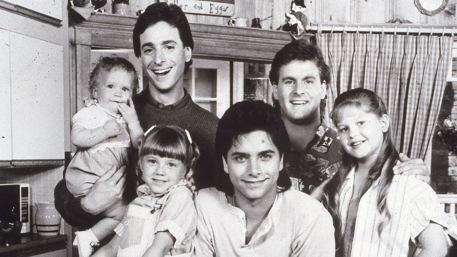 Full House: Unaired Pilot Pic Reveals A Different Tanner Fam (Without ...