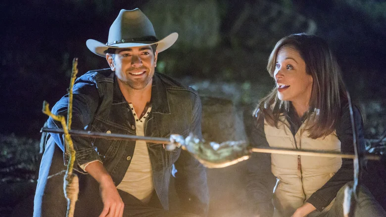 Here's Where You Can Watch Hallmark's A Country Wedding