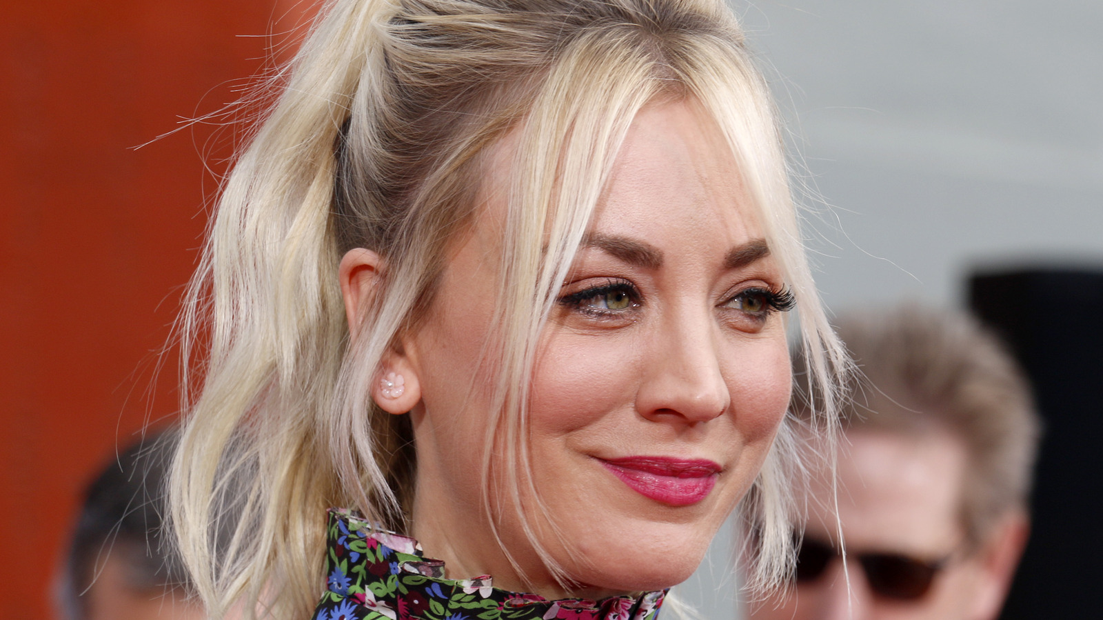 How A Big Bang Theory DVD Special Feature Helped Kaley Cuoco And Johnny ...