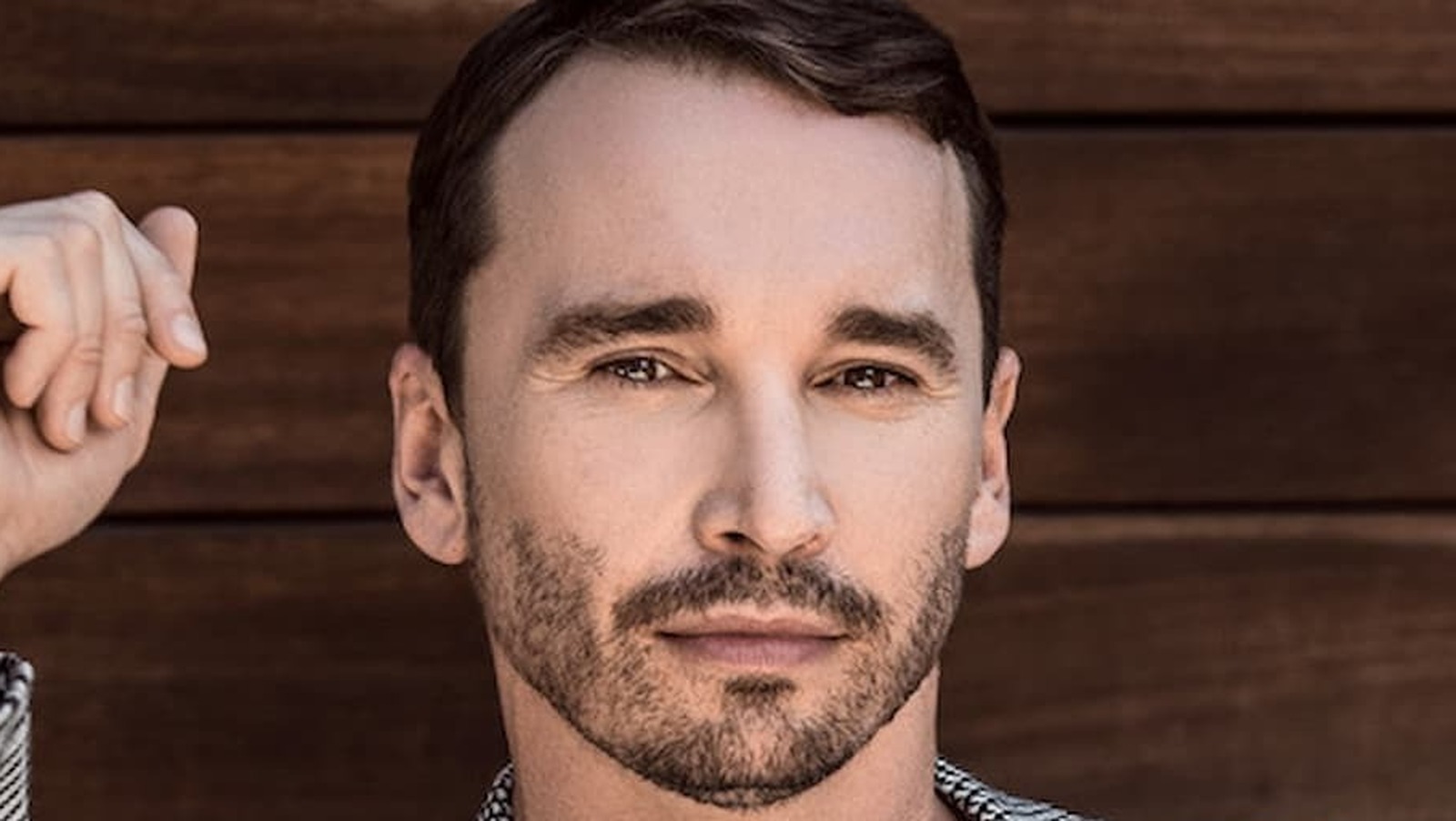 How Mark Jackson Evokes Emotion As A Robot In The Orville - Exclusive