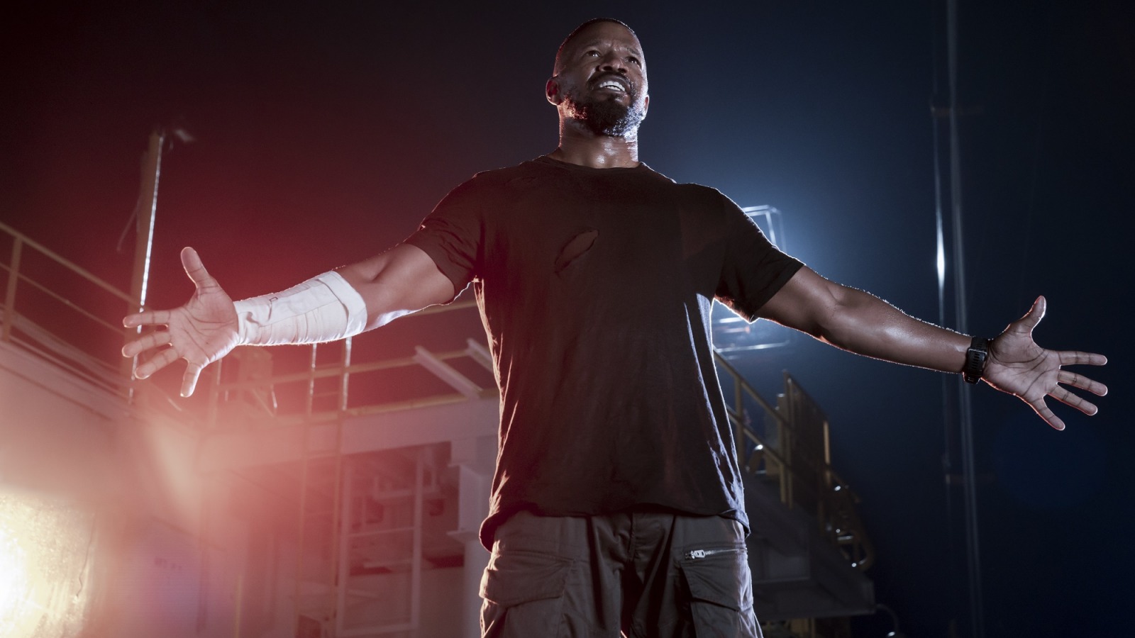 How Project Power Turned Jamie Foxx Into A Superhero - Exclusive