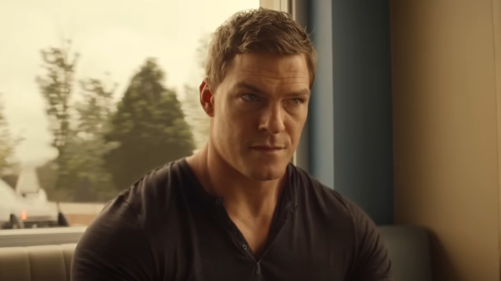Jack Reacher's Comedic Side Came As A Shock To Alan Ritchson
