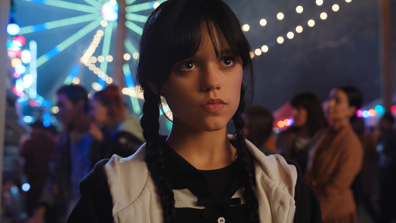 Jenna Ortega's Opening Scene In Stuck In The Middle Predicts Her Own ...