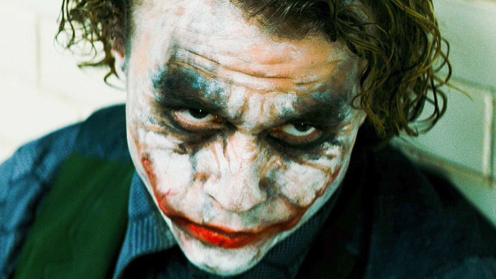 Joker's Most Sinister Moments In The Dark Knight Ranked