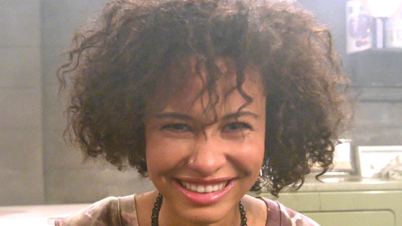 Looper Survey: The Most Nostalgic Part Of That '90s Show According To Fans