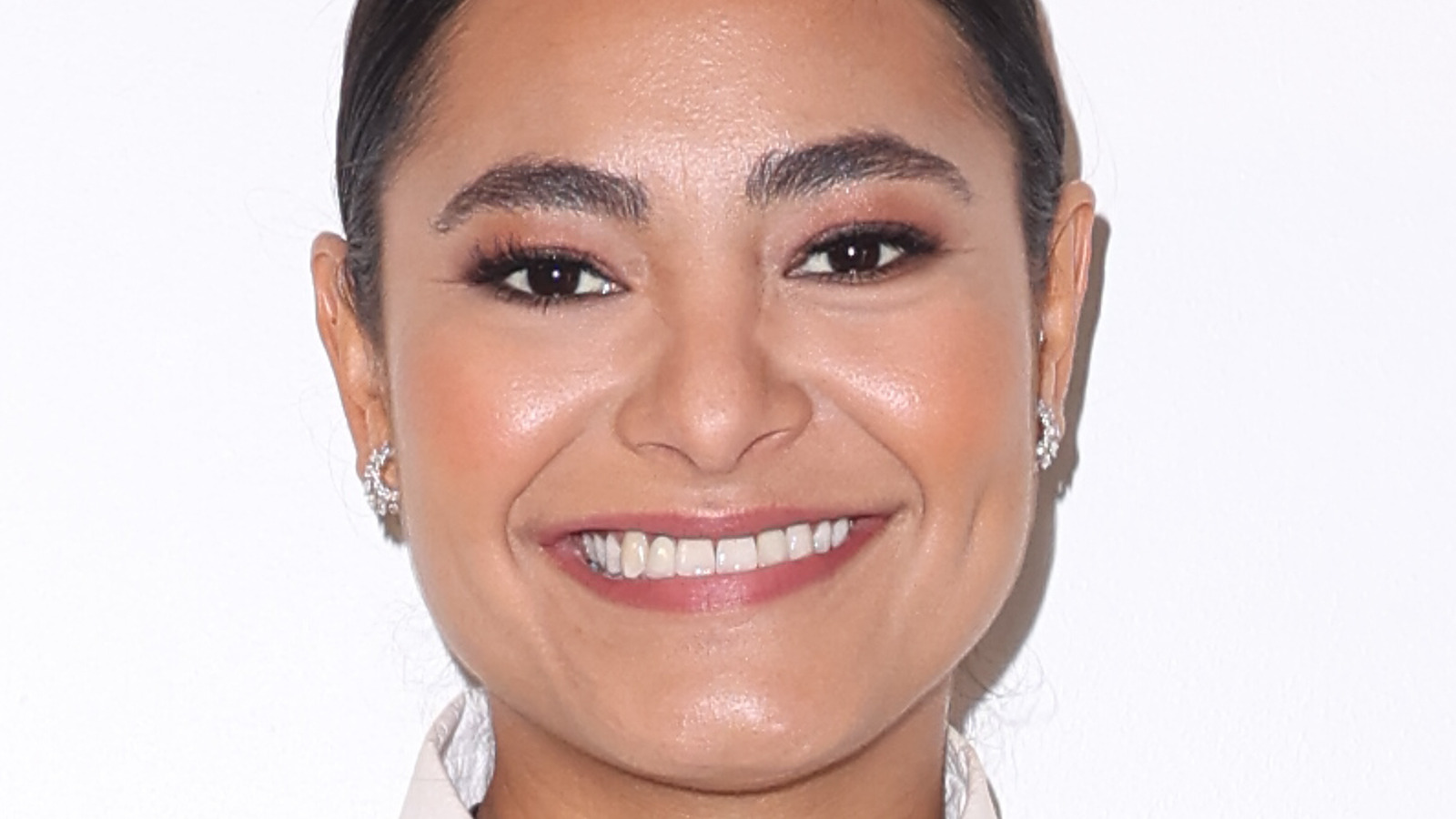 Mabel Cadena Held Her Breath For Almost 7 Minutes Underwater For ...