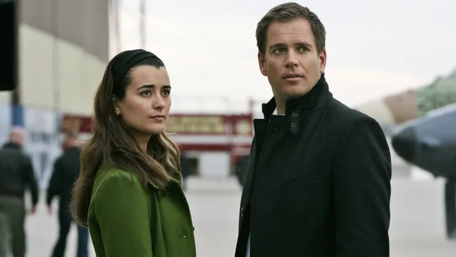 Tony And Ziva Holding Hands