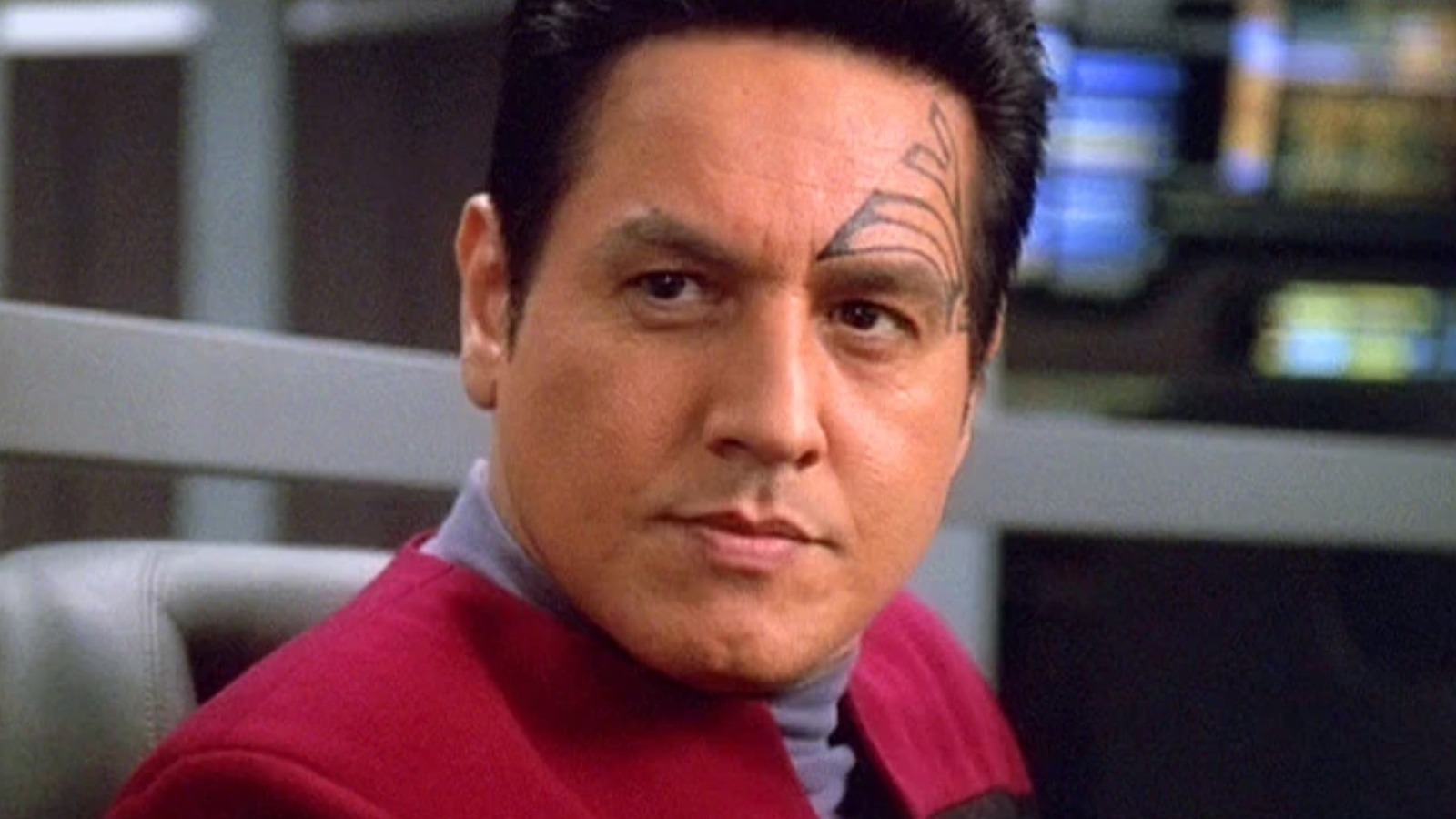 Robert Beltran Refused To Revisit A Controversial Chakotay Arc On Star ...