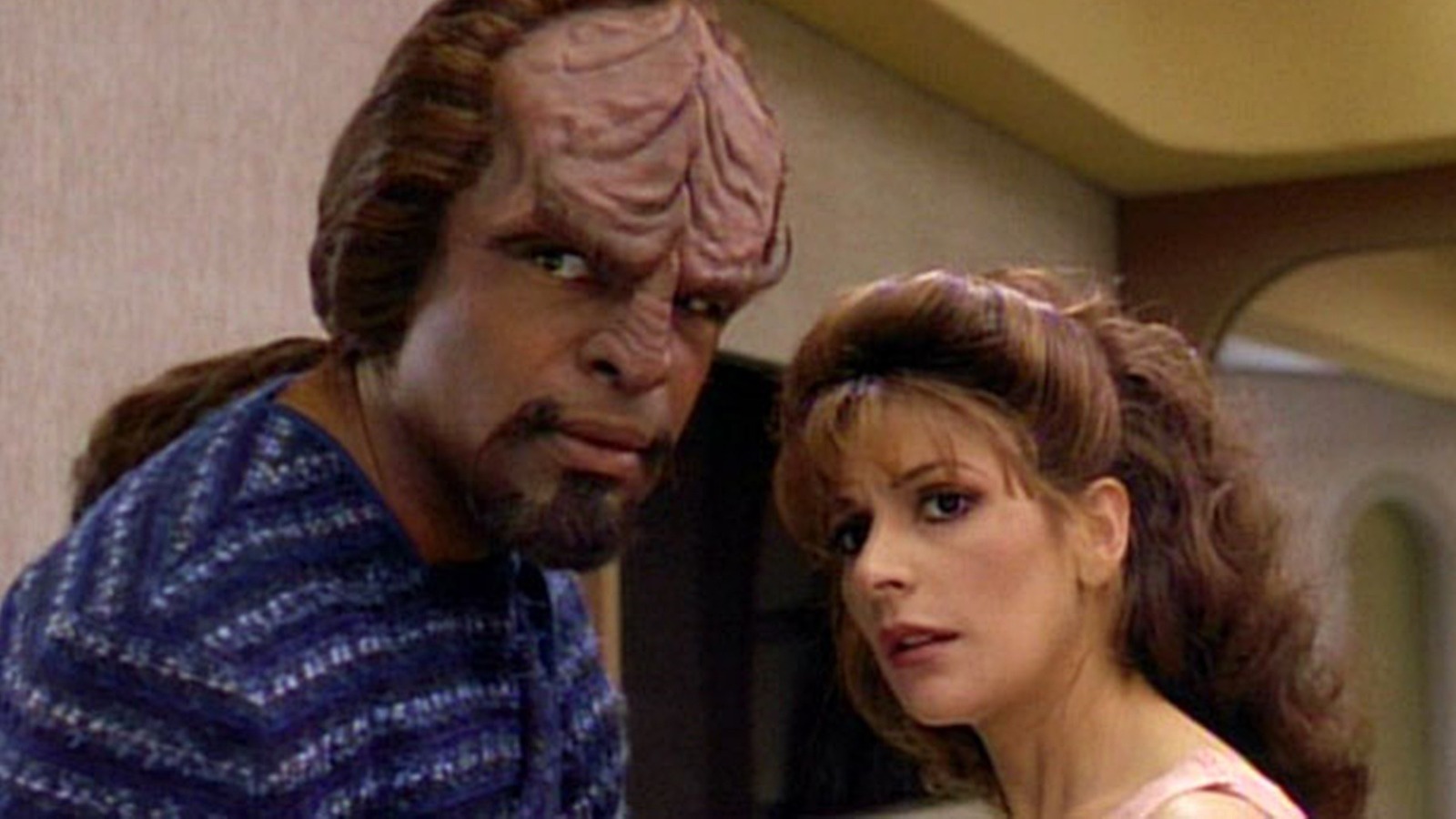 Star Treks Marina Sirtis Hated The Troi Worf Romance Storyline More Than Fans Think