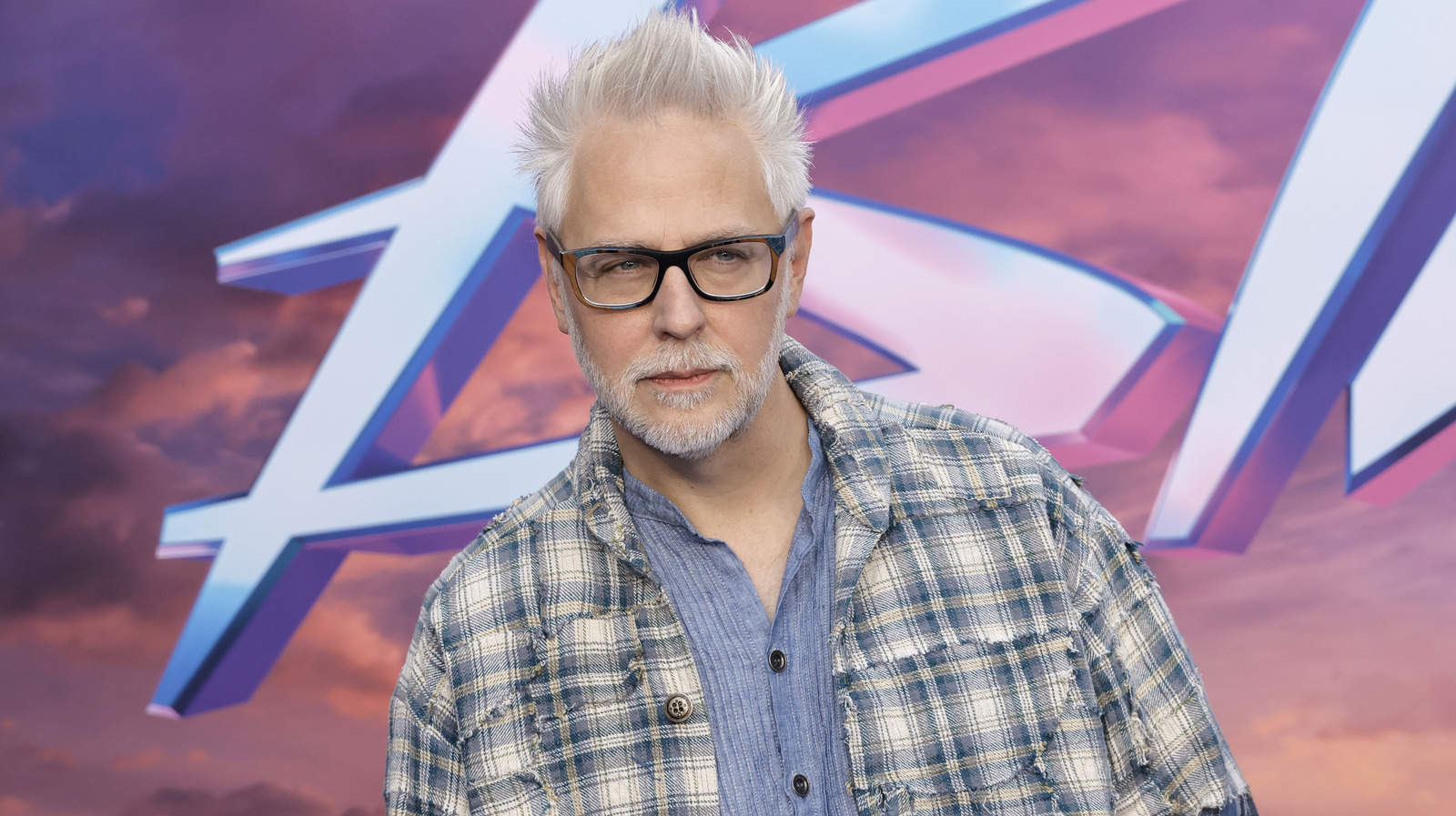 Superman's New Suit Sneak Peek Teases More Secrets For James Gunn's DCU ...