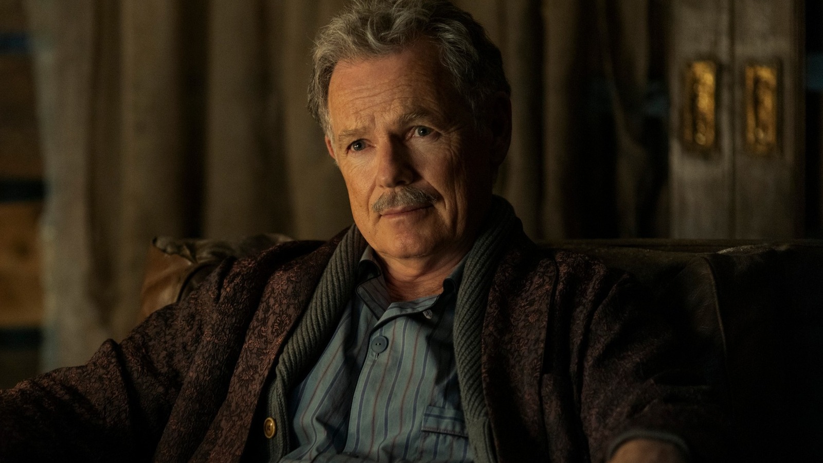 The Fall Of The House Of Usher: What Do The Bells & The Jester Really Mean?