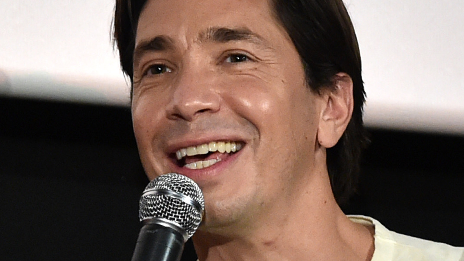 The Hilarious Way Justin Long Found Inspiration For His Barbarian ...