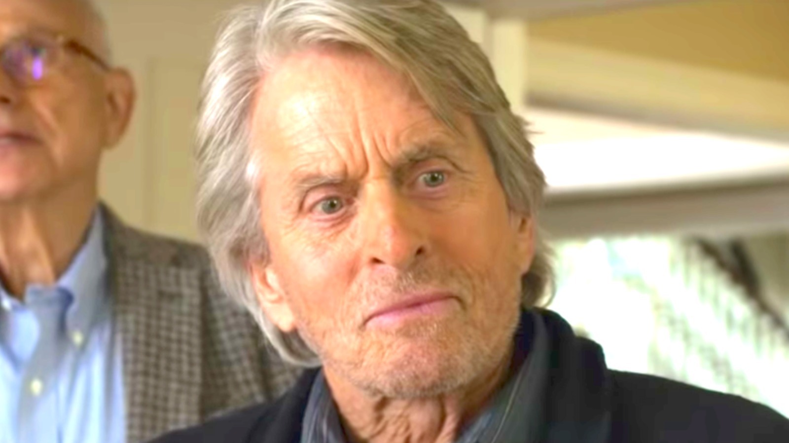 The Hollywood Dramedy That Everyone's Binging On Netflix