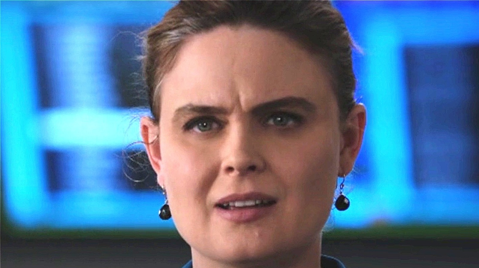 The Inconsistent Detail Bones Fans Have Noticed About Angelatron's Software