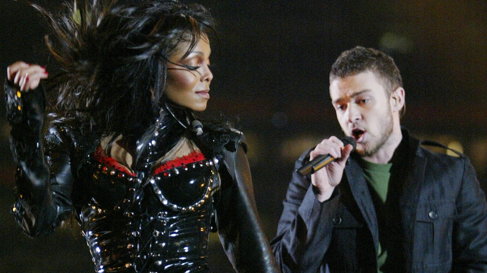 The Janet Jackson & Justin Timberlake Super Bowl Halftime Show ...