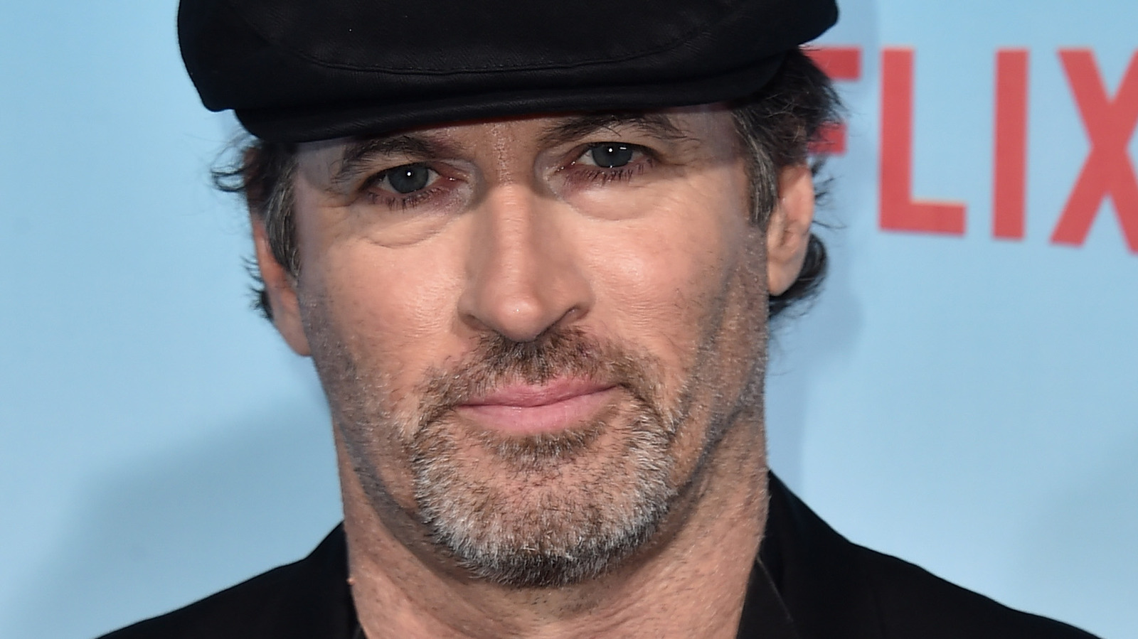 The Novel Way Scott Patterson Got Back Into Character For Gilmore Girls ...
