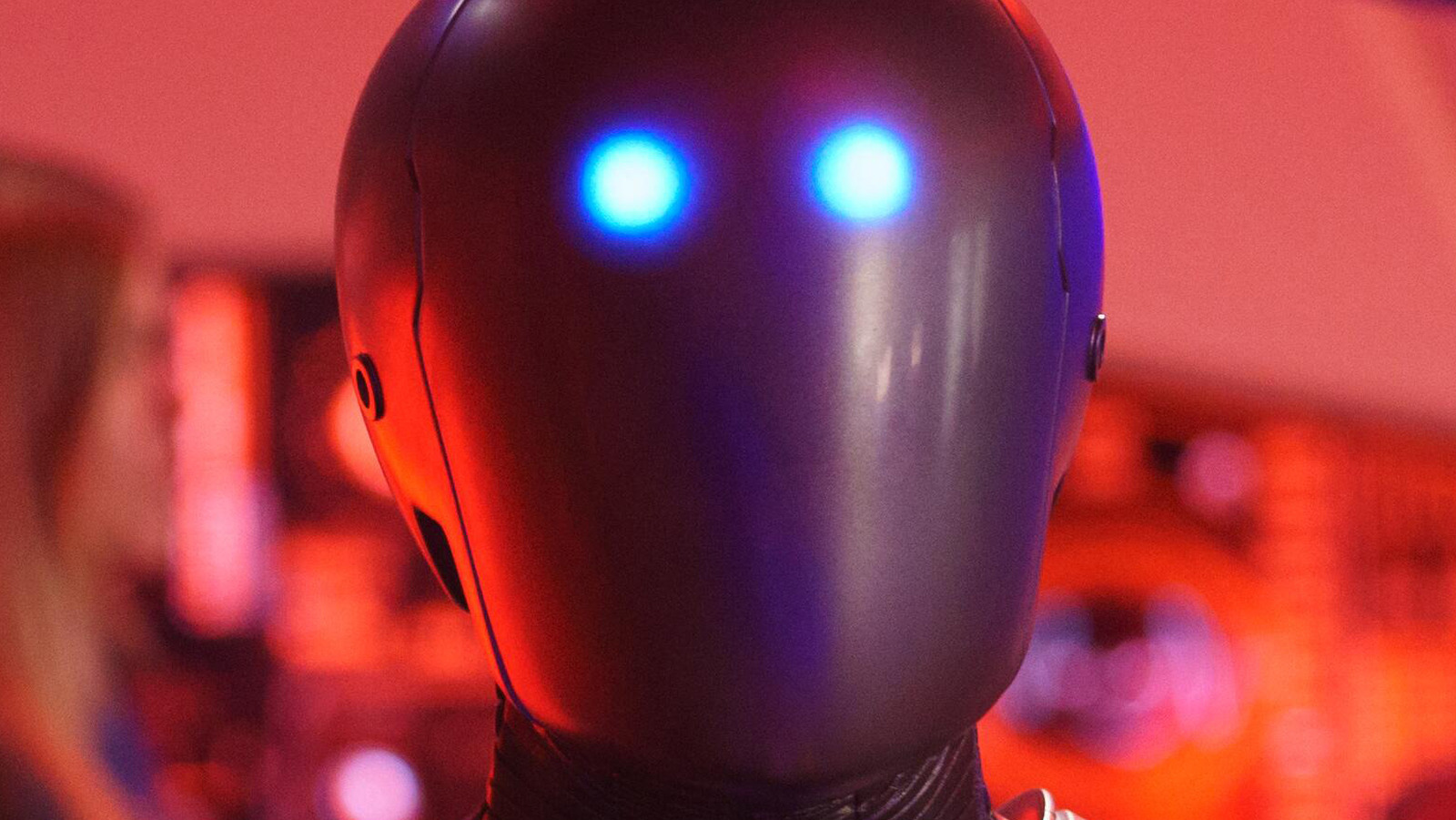 The Orville's Mark Jackson Discusses Acting Like A Robot - Exclusive ...