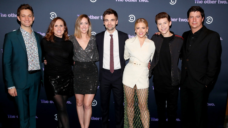 The Other Two Season 3 - Everything You Need To Know