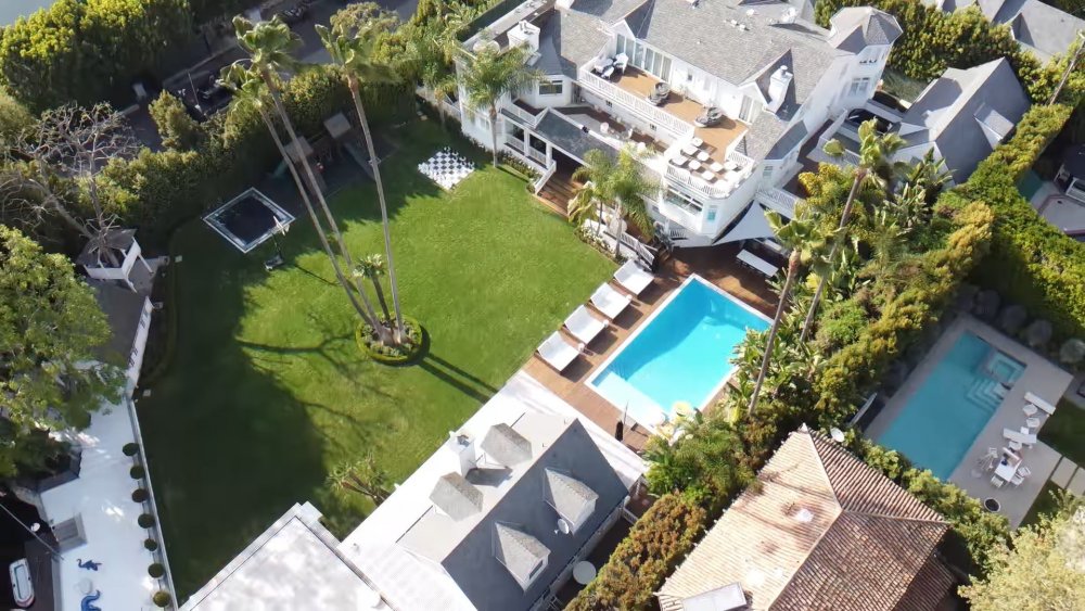 The Untold Truth Of Faze Clans Mansion