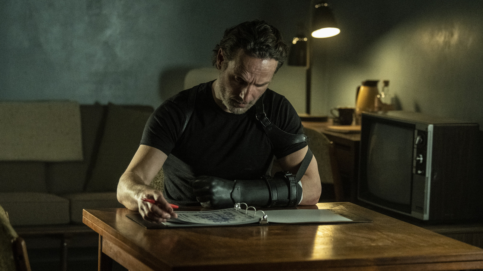 The Walking Dead The Ones Who Live Finally Delivers On A Long Awaited