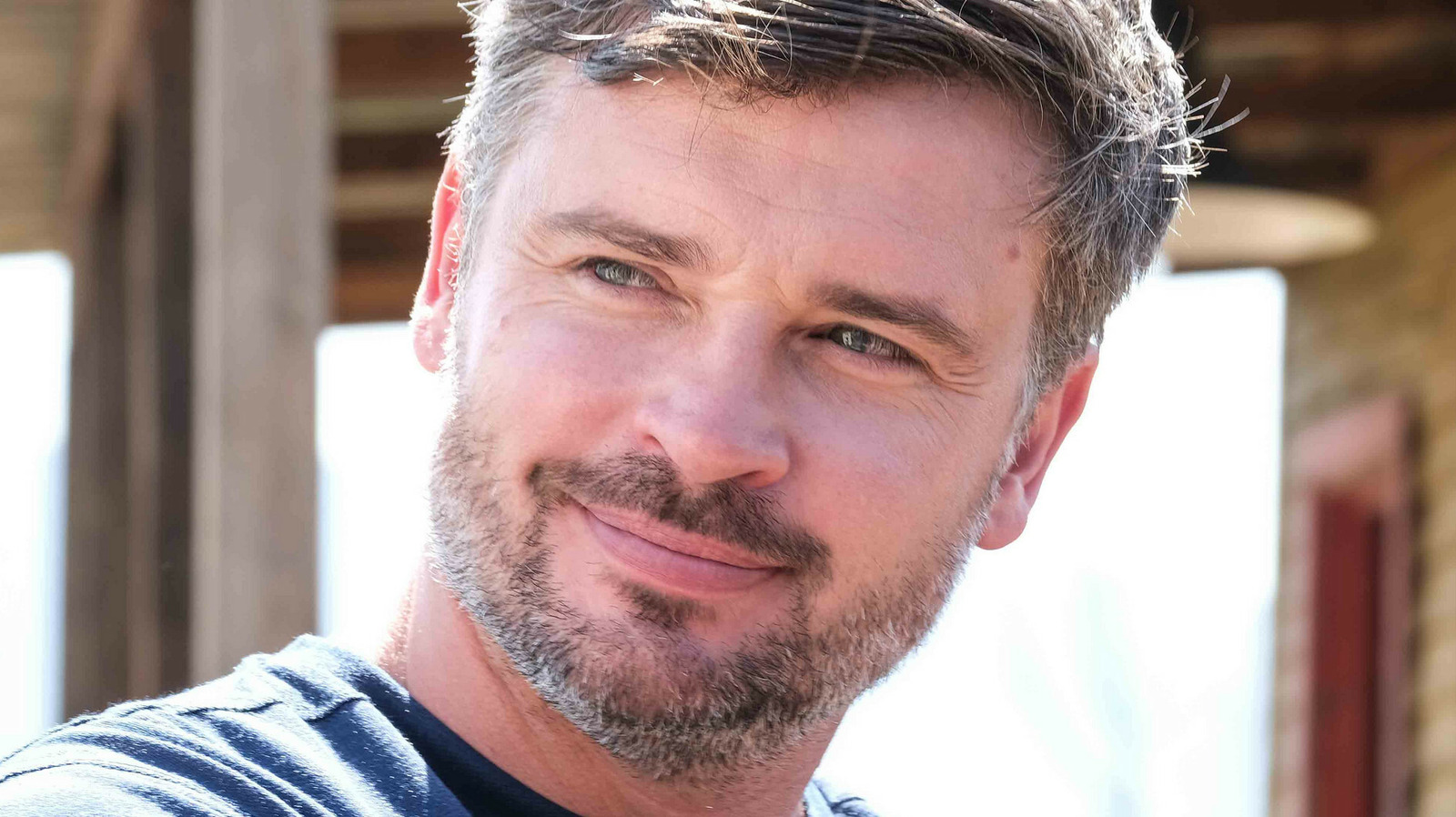 Tom Welling Says He Went Through The Trenches With Brendan Fraser ...