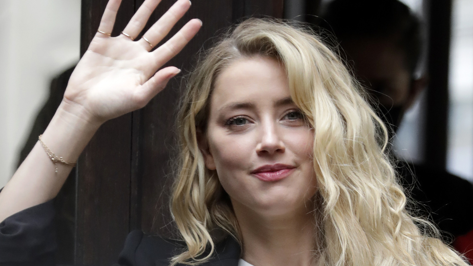 What Amber Heard Would Look Like As The Fantastic Four's Sue Storm