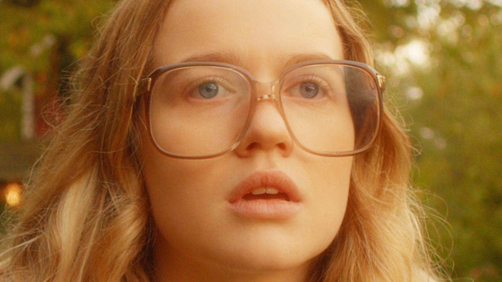 What Only Firefly Lane Novel Fans Noticed About Season 1