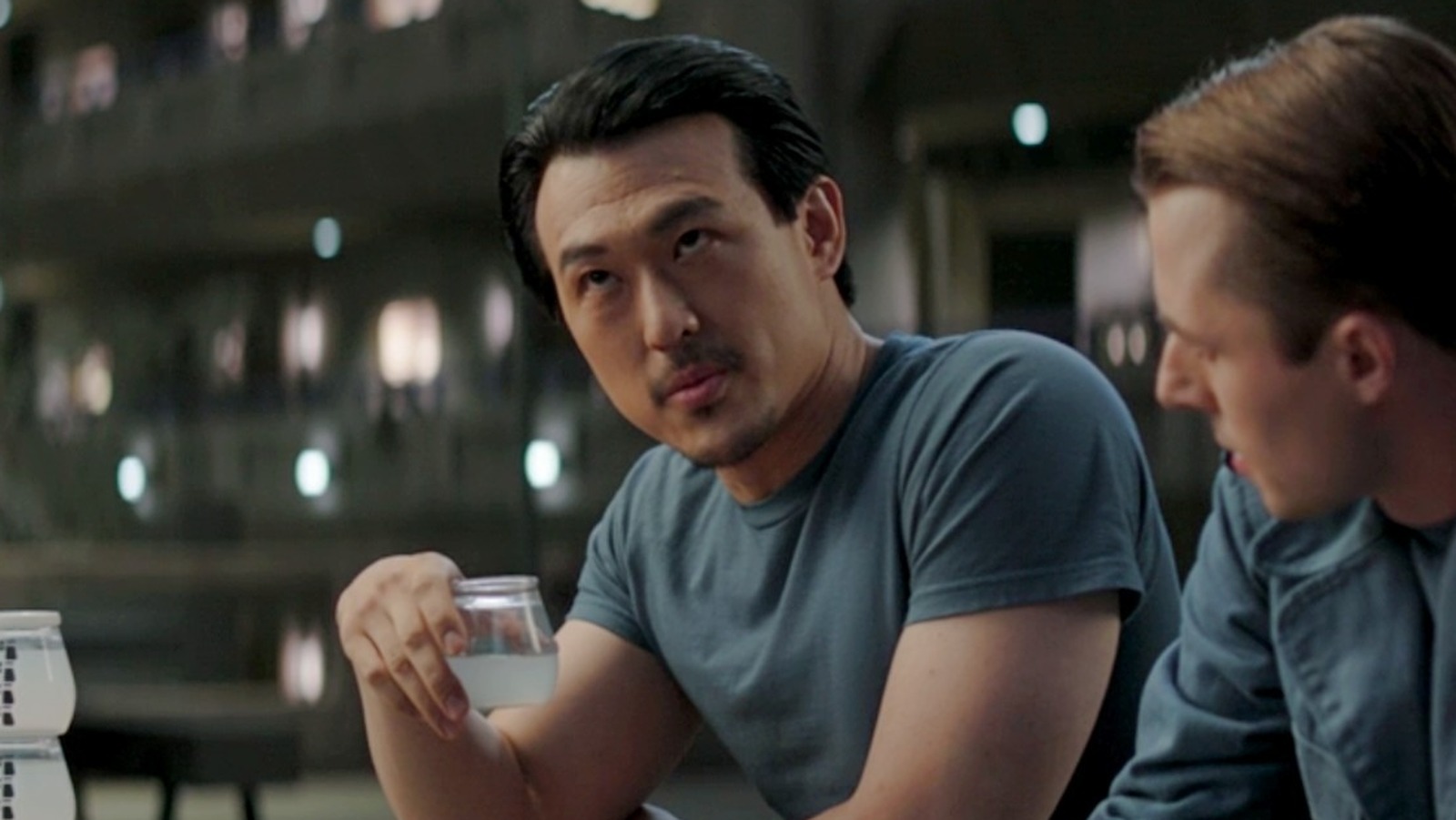 Who Plays Amnesty Officer G27 In The Mandalorian Chapter 19?