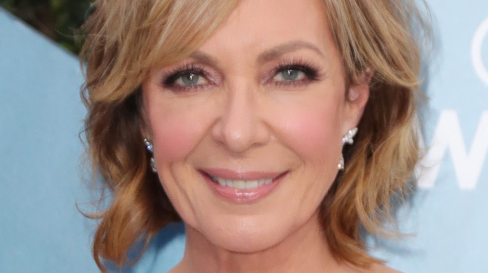 Why Allison Janney Had The Entire Mom Cast And Crew Freaking Out During ...