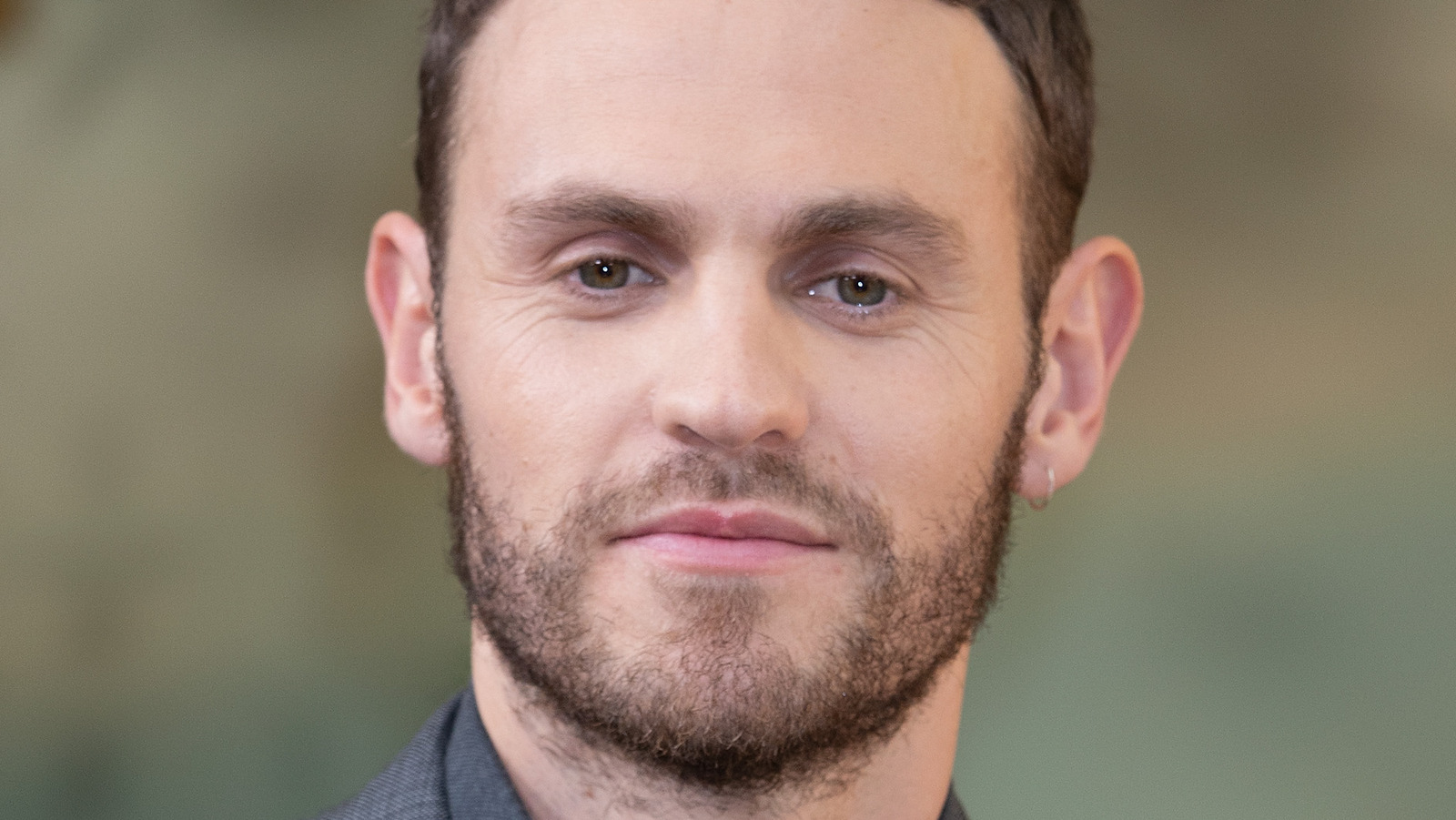 Why Rings Of Power's Charlie Vickers Had His Lunch Breaks In Jacuzzis ...