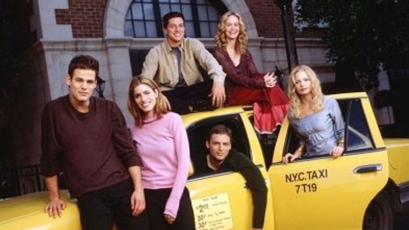 Why Sarah Paulson Says She Owes So Much To This Forgotten WB Series