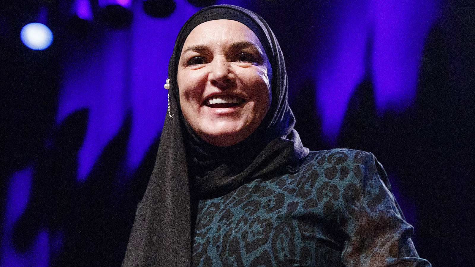 why-sinead-o-connor-called-her-pope-ripping-protest-on-snl-a-blessing