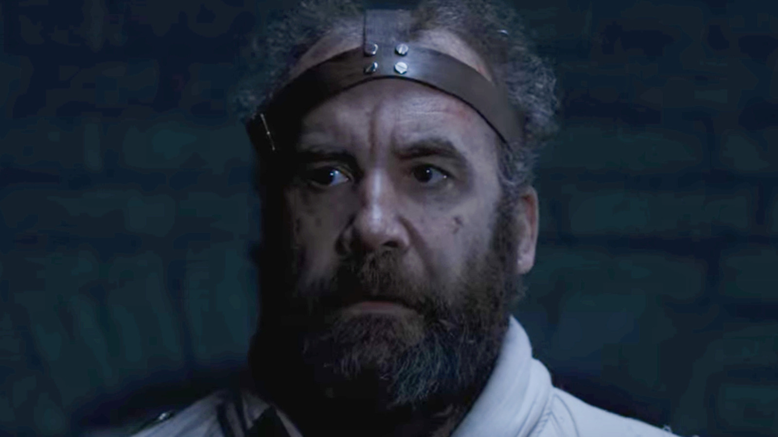 Why The Bird Master From The Irregulars Looks So Familiar