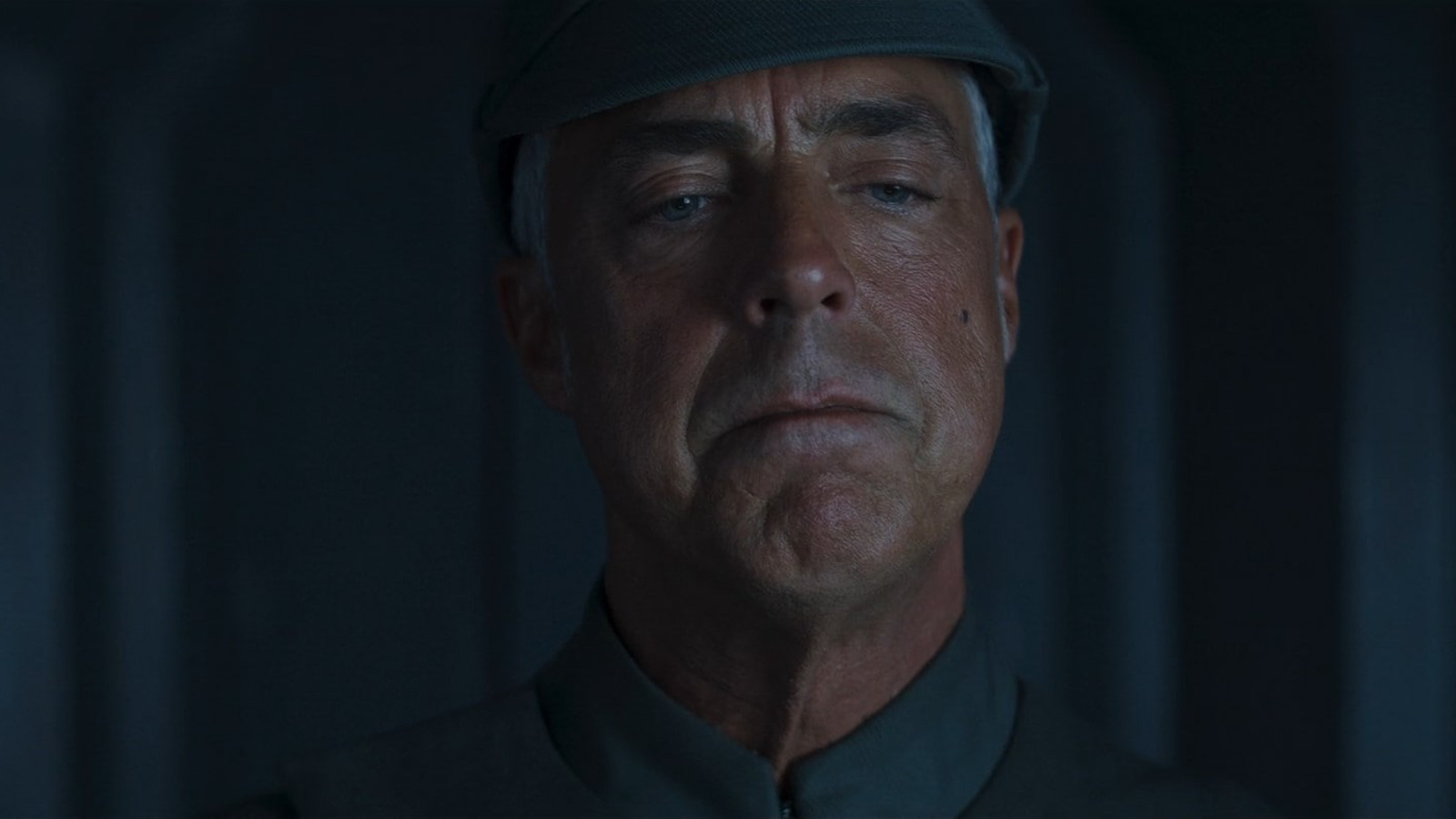 Why The Imperial Captain In The Mandalorian Looks So Familiar