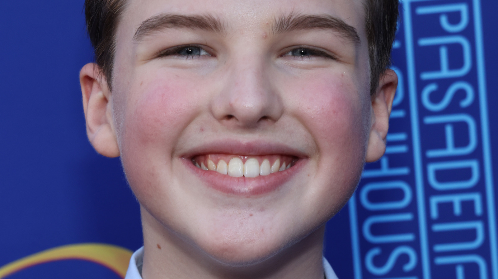 Young Sheldon Star Iain Armitage Relates To Sheldon's 'Odd' Mannerisms Young Sheldon Star Iain Armitage Relates To Sheldon's 'Odd' Mannerisms