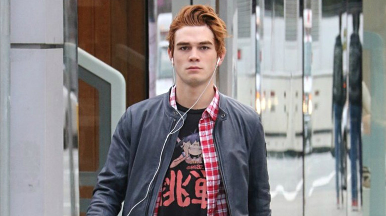 Riverdale: Watch The First Trailer For The Edgy Archie Reboot